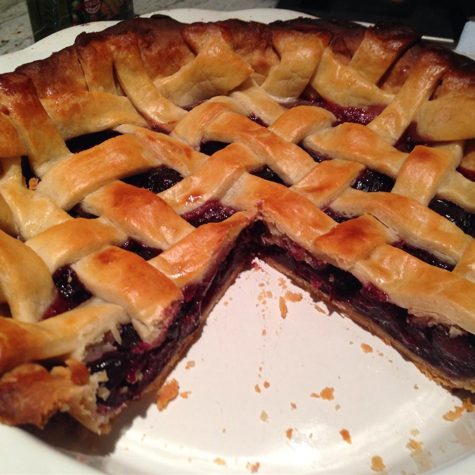 Sweet Washington Cherry Pie Recipe | Allrecipes