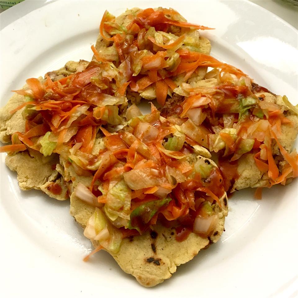 Pupusas de Queso (Cheese-Stuffed Tortillas) Recipe | Allrecipes