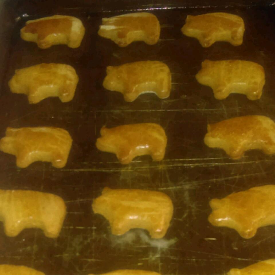 Marranitos (Mexican Pig-Shaped Cookies) Recipe | Allrecipes
